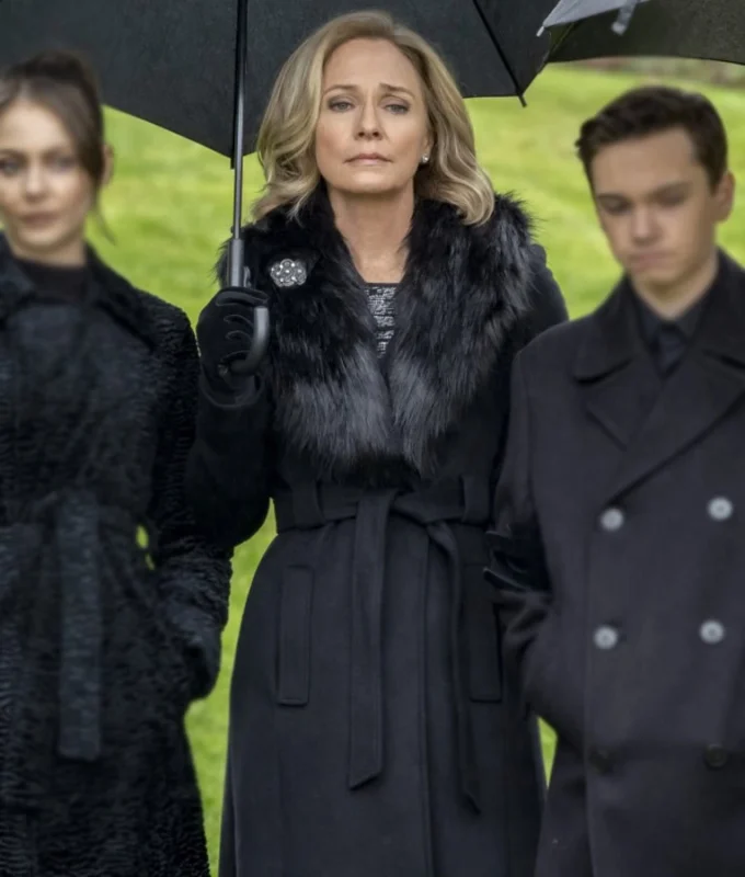 Arrow Season 8 Moira Queen Coat