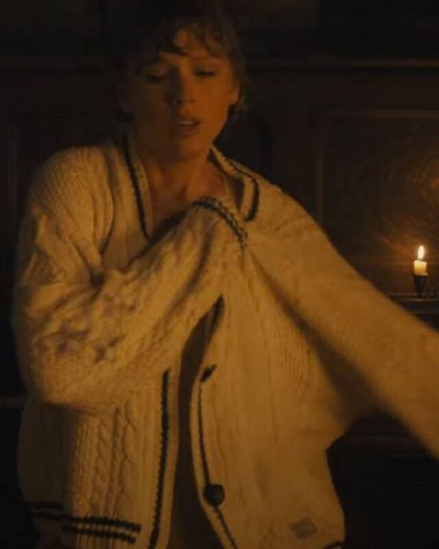 Taylor Swift White Sweater