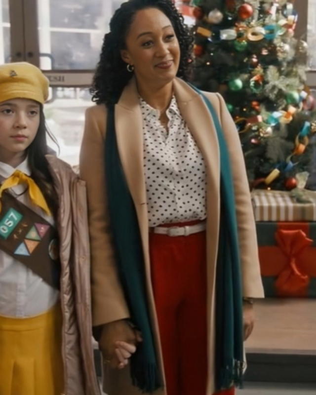 Scouting For Christmas Tamera Mowry-housley Coat